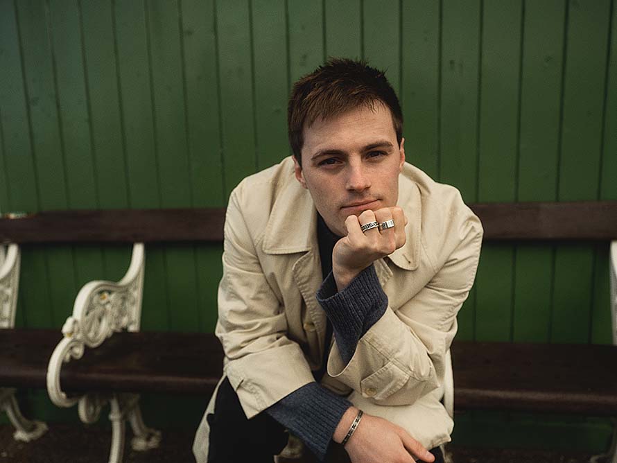 Tom Gregory “Forget Somebody” - MegaBites