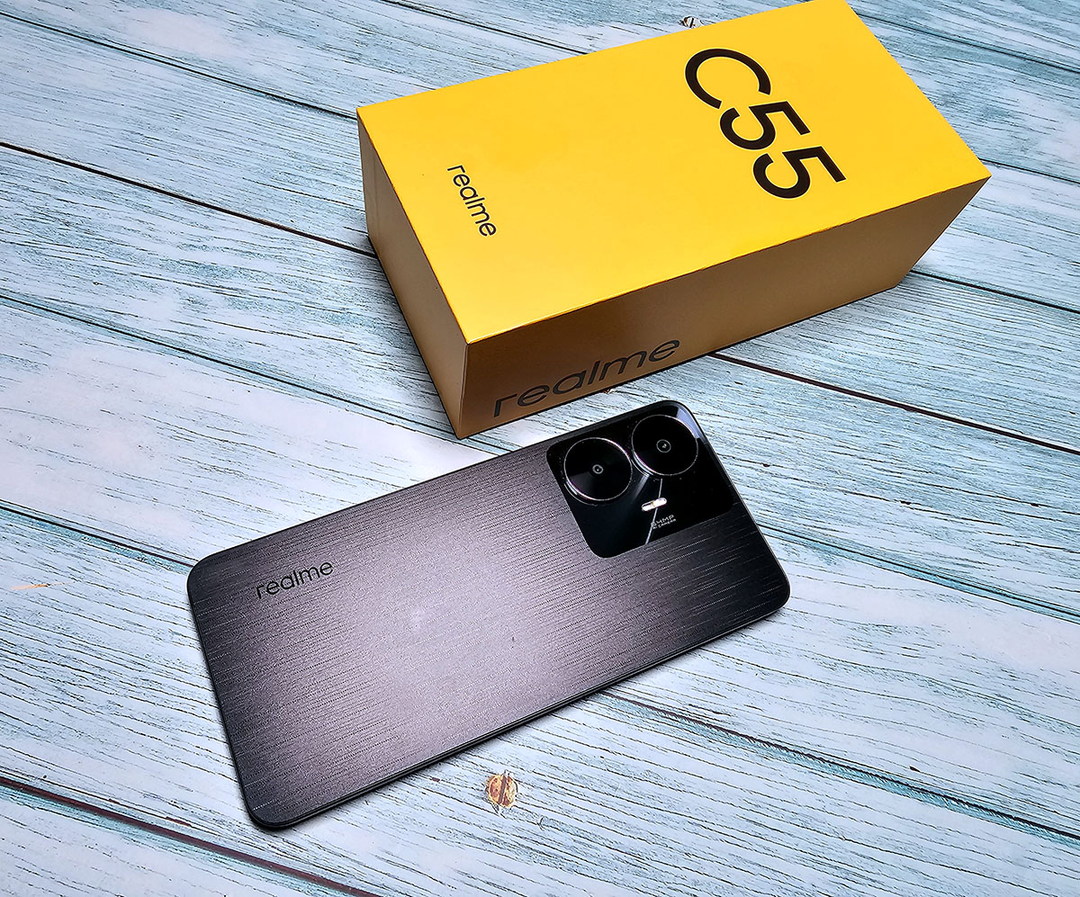 First Impressions and Unboxing: realme C55 (8GB+256GB) - MegaBites