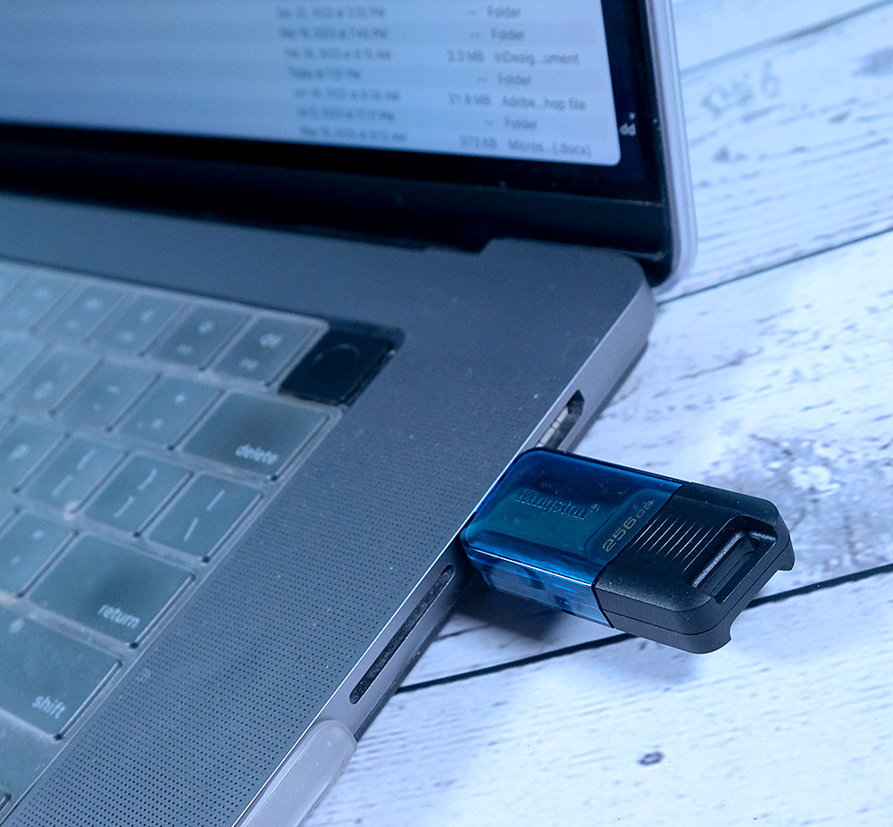 Review: Kingston DataTraveler 80 M USB-C Flash Drive (256GB) - MegaBites