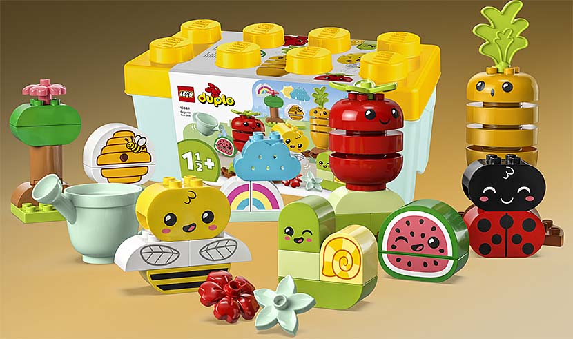 Unlock the Holiday Magic with these LEGO® Buckets - MegaBites