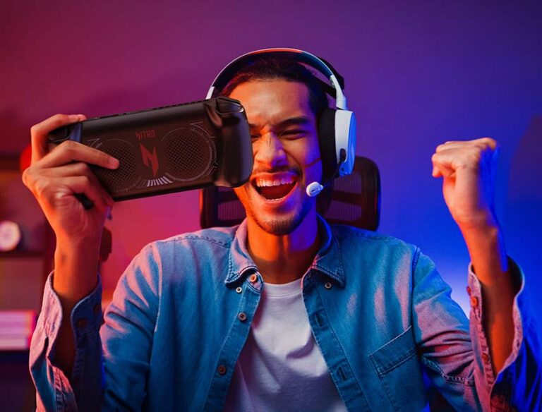 Acer Debuts Its First Handheld Gaming PC the Nitro Blaze 7 - MegaBites