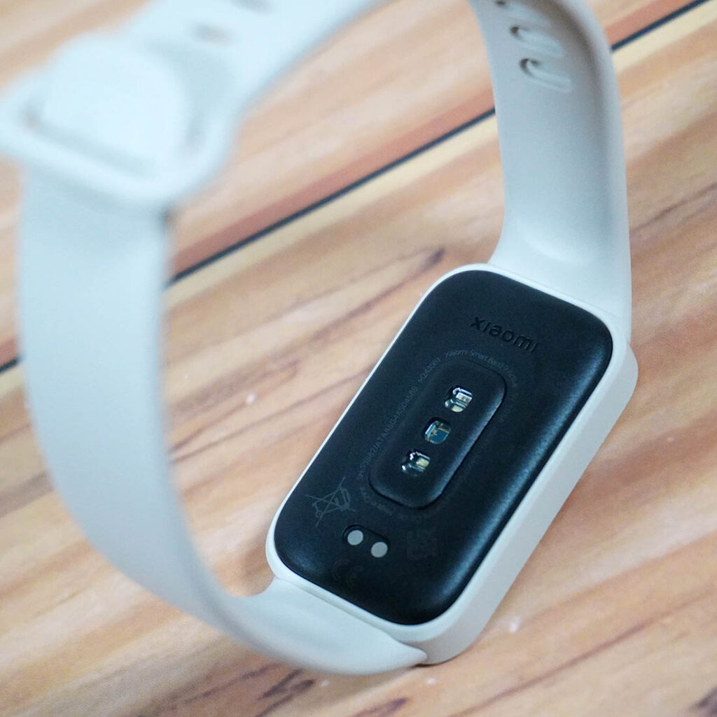 Review: Xiaomi Smart Band 9 Active - MegaBites