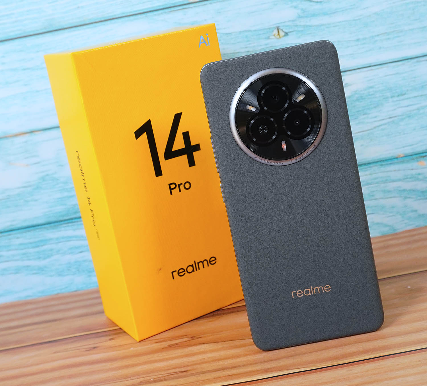 realme 14 Pro 5G – Unboxing and First Look - MegaBites